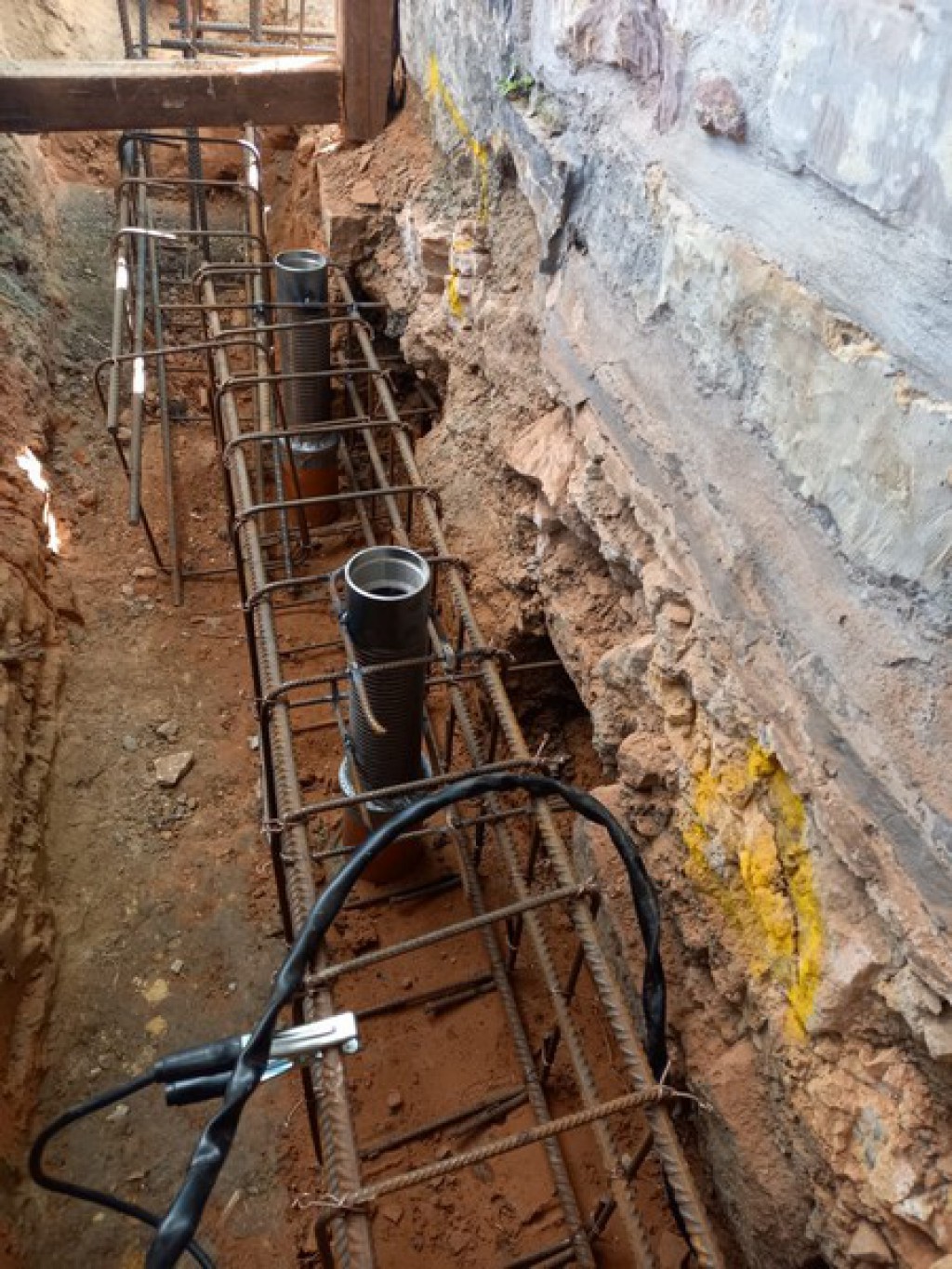 Stabilisierung auf neuen Fundamenten Einfamilienhaus Niestetal